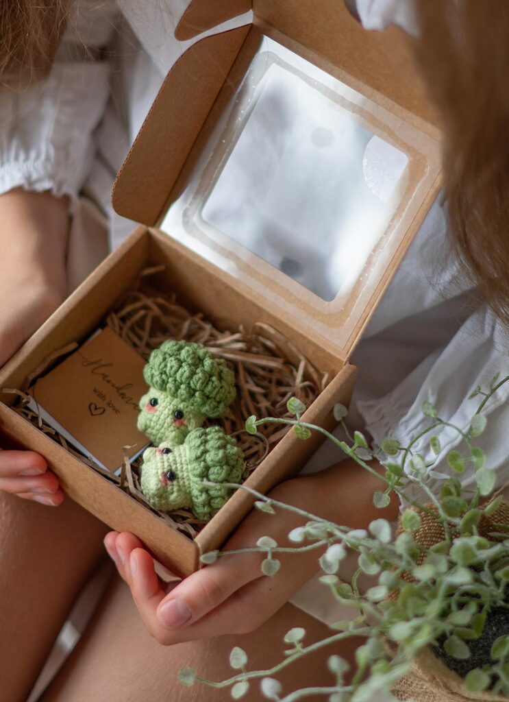 Cute crochet broccoli keychain - Amigurumi Toys