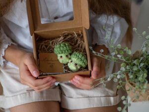 Cute crochet broccoli keychain - Amigurumi Toys