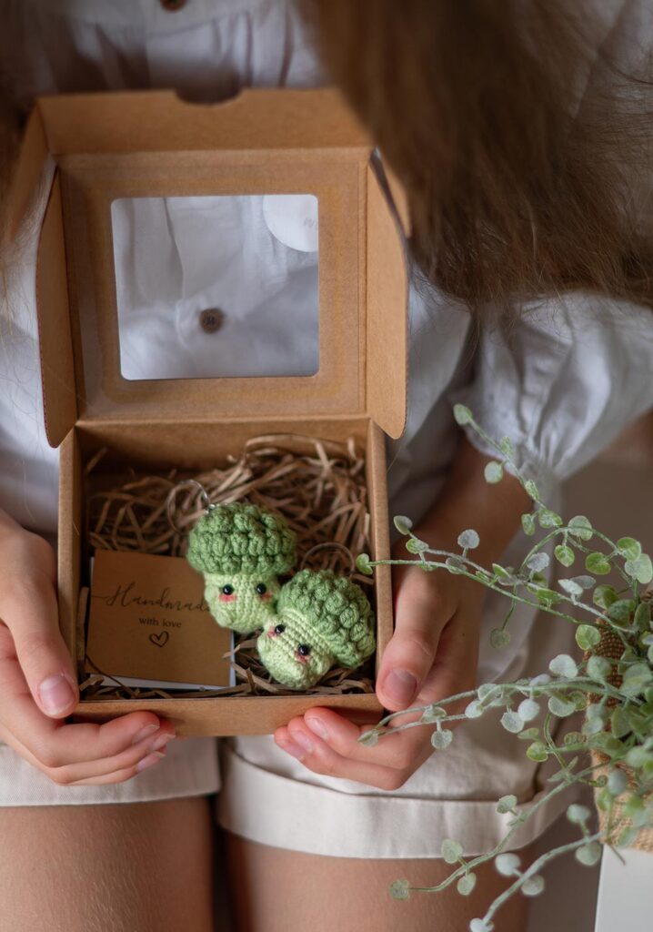 Cute crochet broccoli keychain - Amigurumi Toys